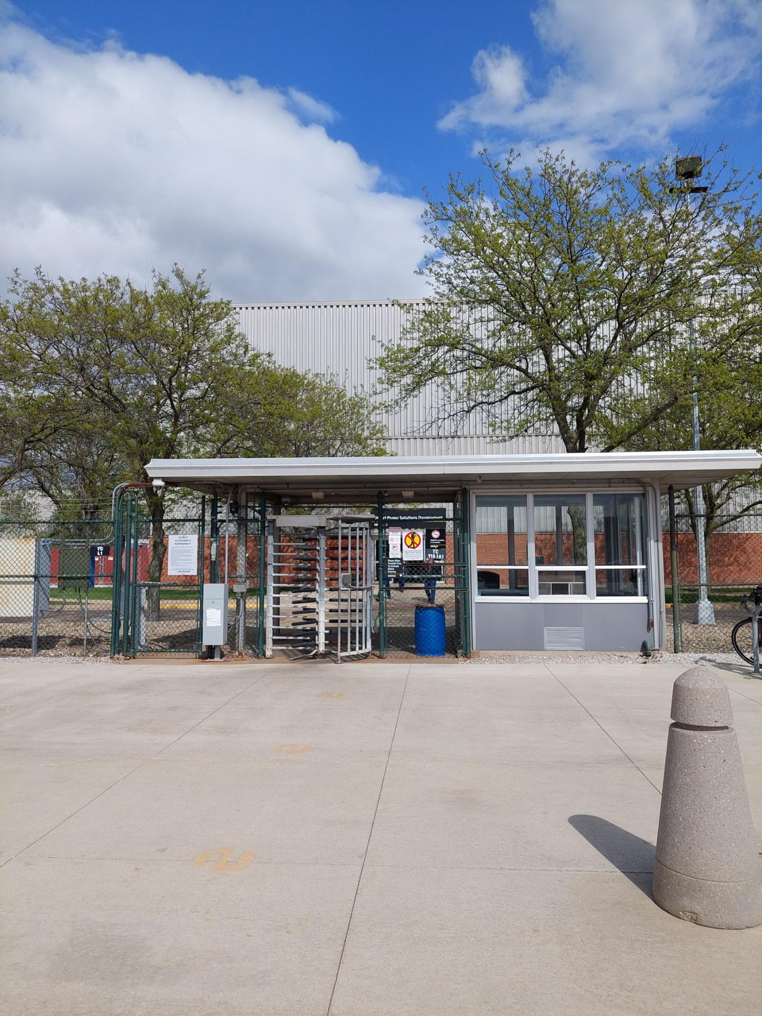 Caterpillar - Mossville, IL - TURNSTILES.us